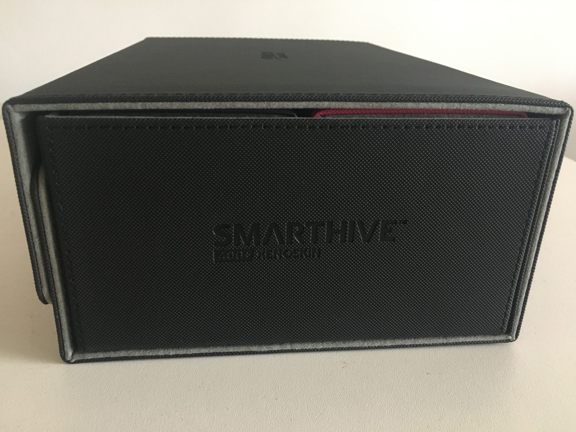 Ultimate Guard Smarthive 400+ Deck Case Review
